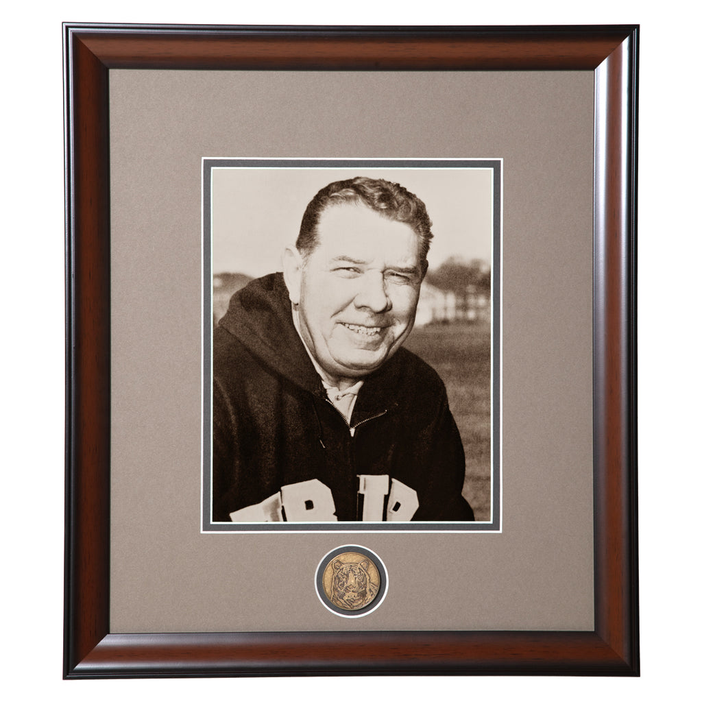 Auburn Tigers Coaching Legend Shug Jordan Vintage Framed Photo – Auburn Art