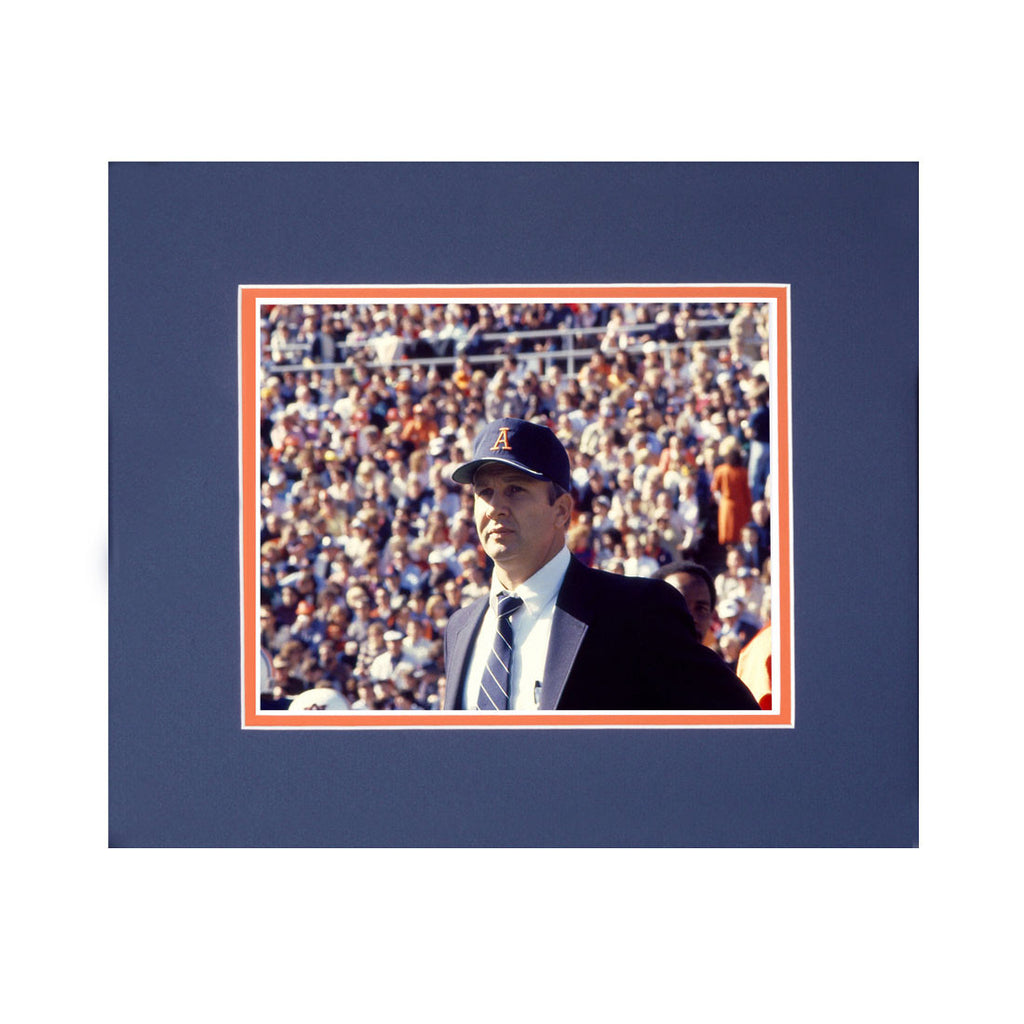 Auburn Tigers Coaching Legend Pat Dye Framed Football Photo – Auburn Art